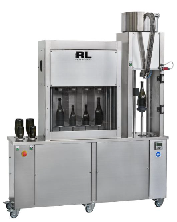 Counter pressure filler with bottle rinser and capper Rizzolio