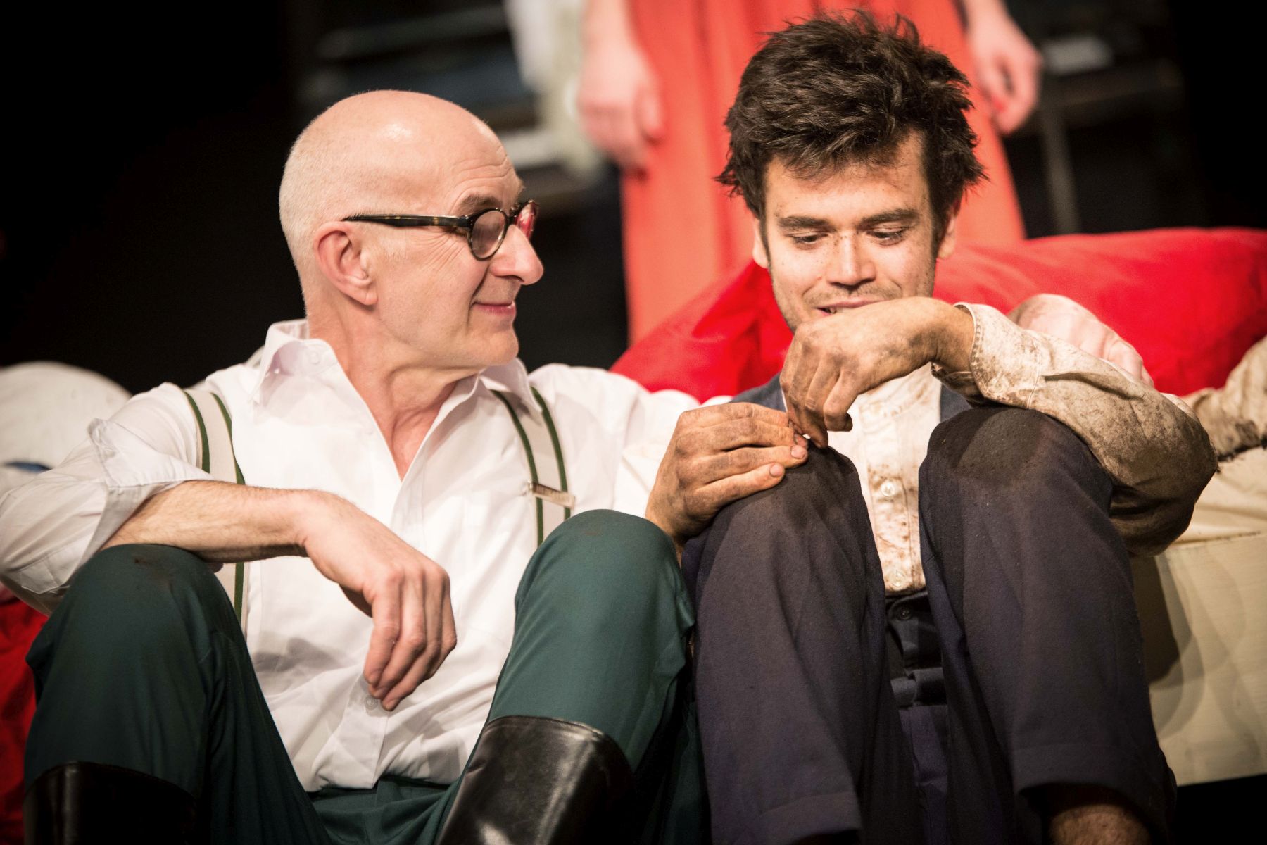 Die schmutzigen Hände — Homepage Regisseurin Musiktheater Schauspiel