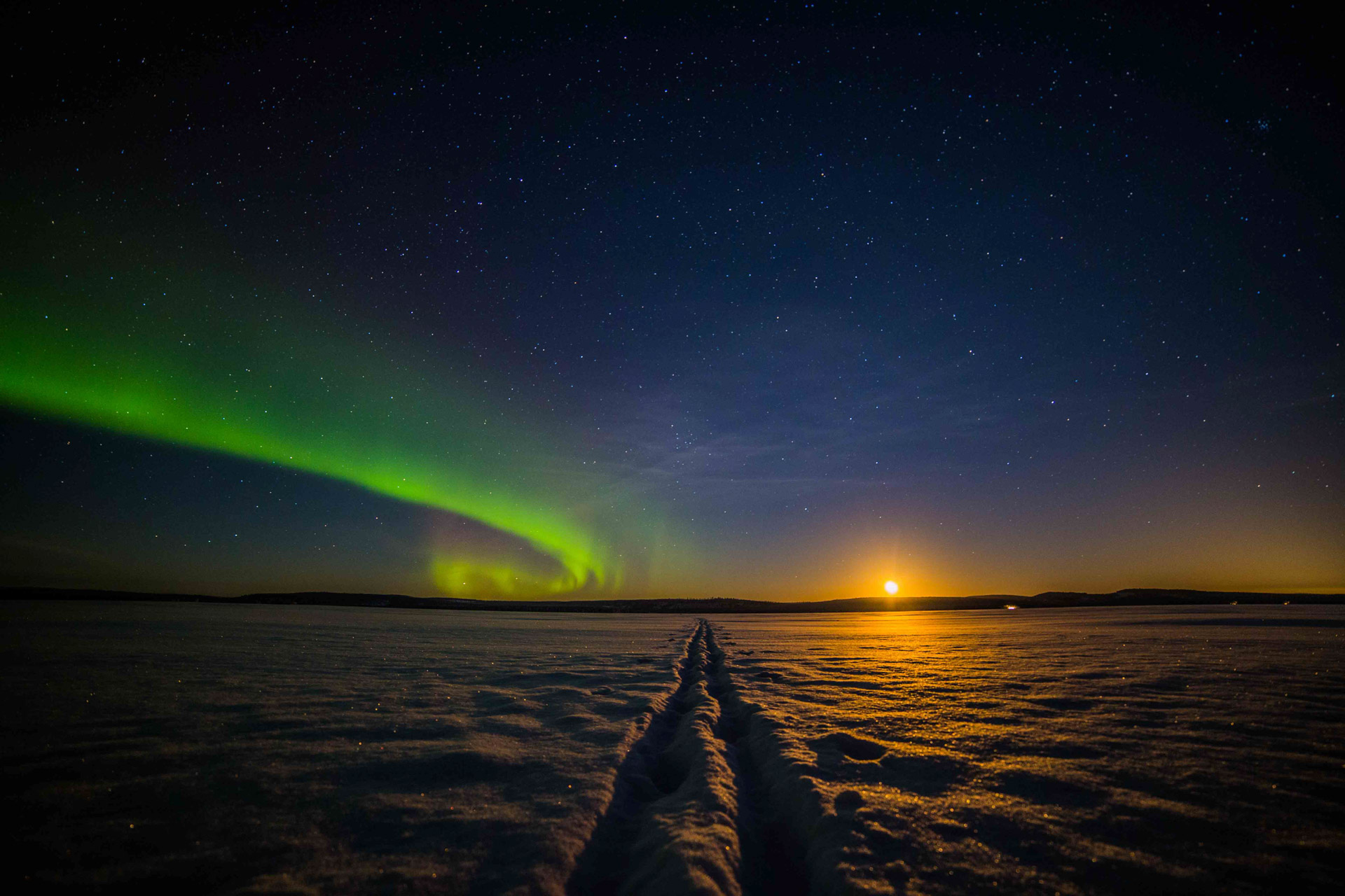 The Best & Original Northern Lights Experience with Pro Photographer