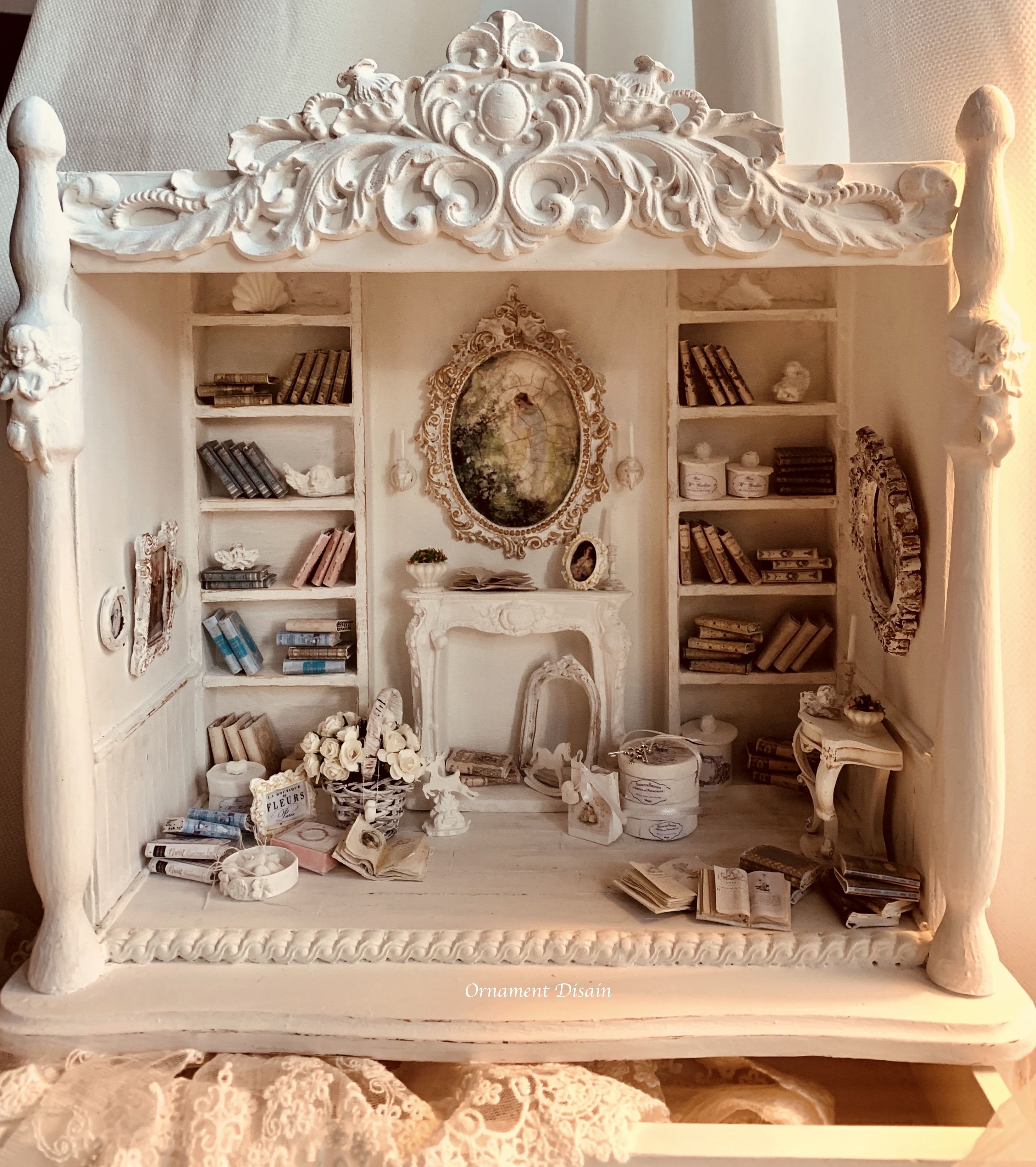 Miniature room box/clothes rack – Ornament Design
