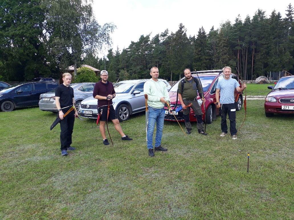 Hiieküti Mõõduvõtud – Hiievalja