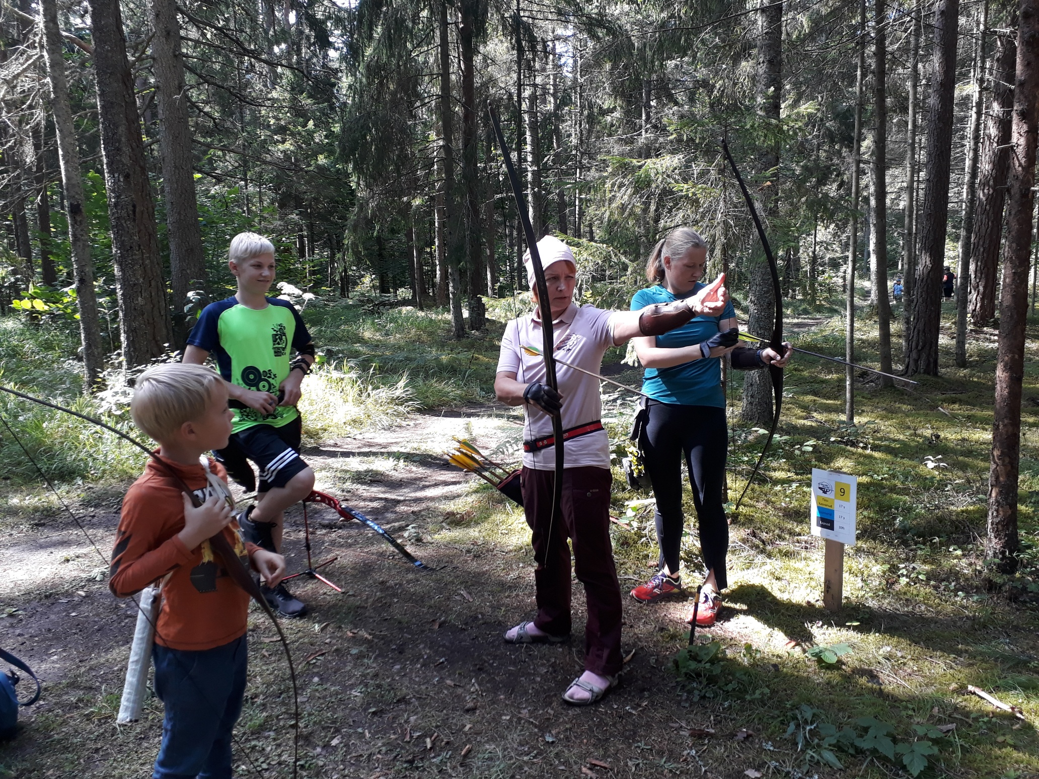 Hiieküti Mõõduvõtud – Hiievalja