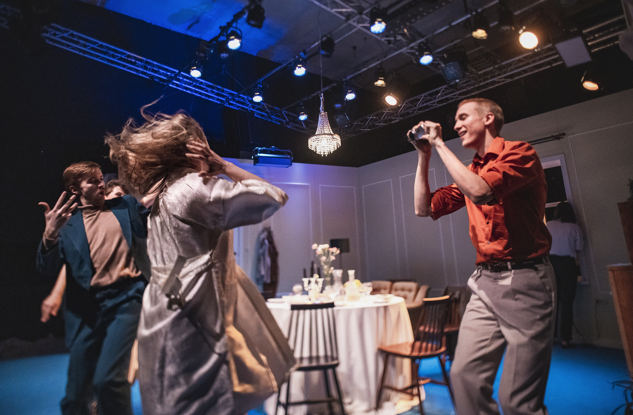 MIS SAAB SIIS, KUI MEID ENAM EI OLE? — Tartu Uus Teater