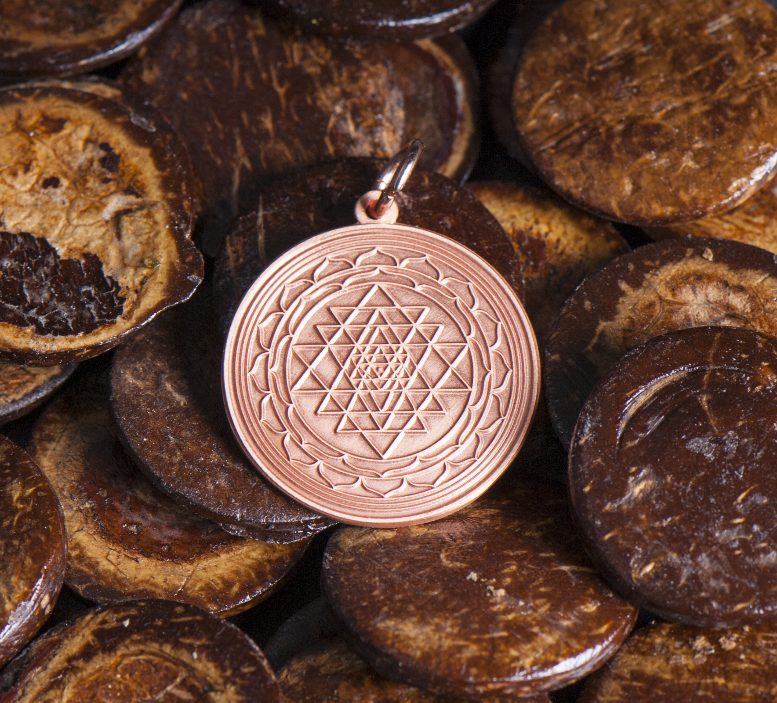 Shi Yantra amulett 20€ – Esoteerikakauplus Allikas