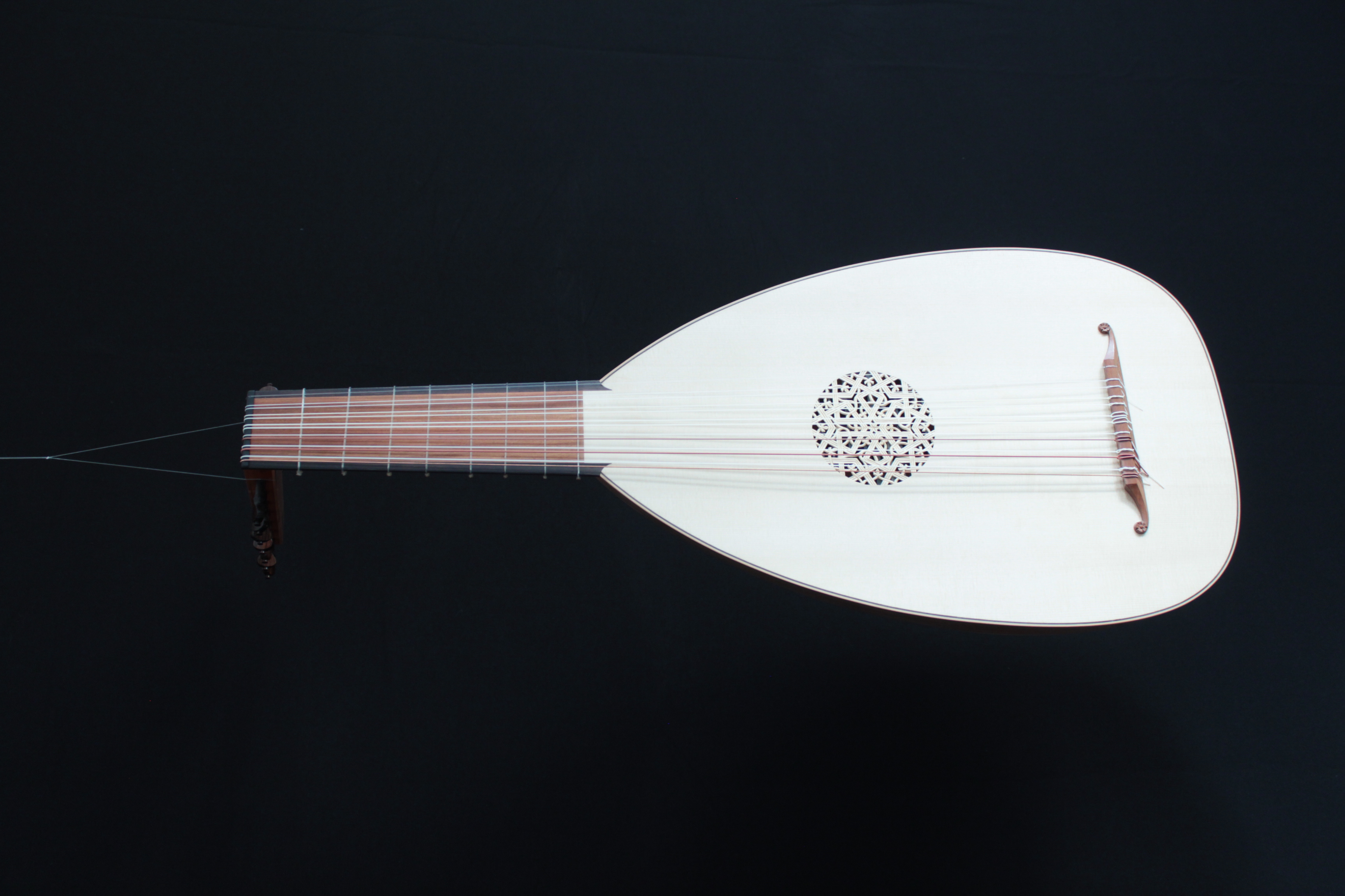 The new Frei 7 c lute – Larstorressen