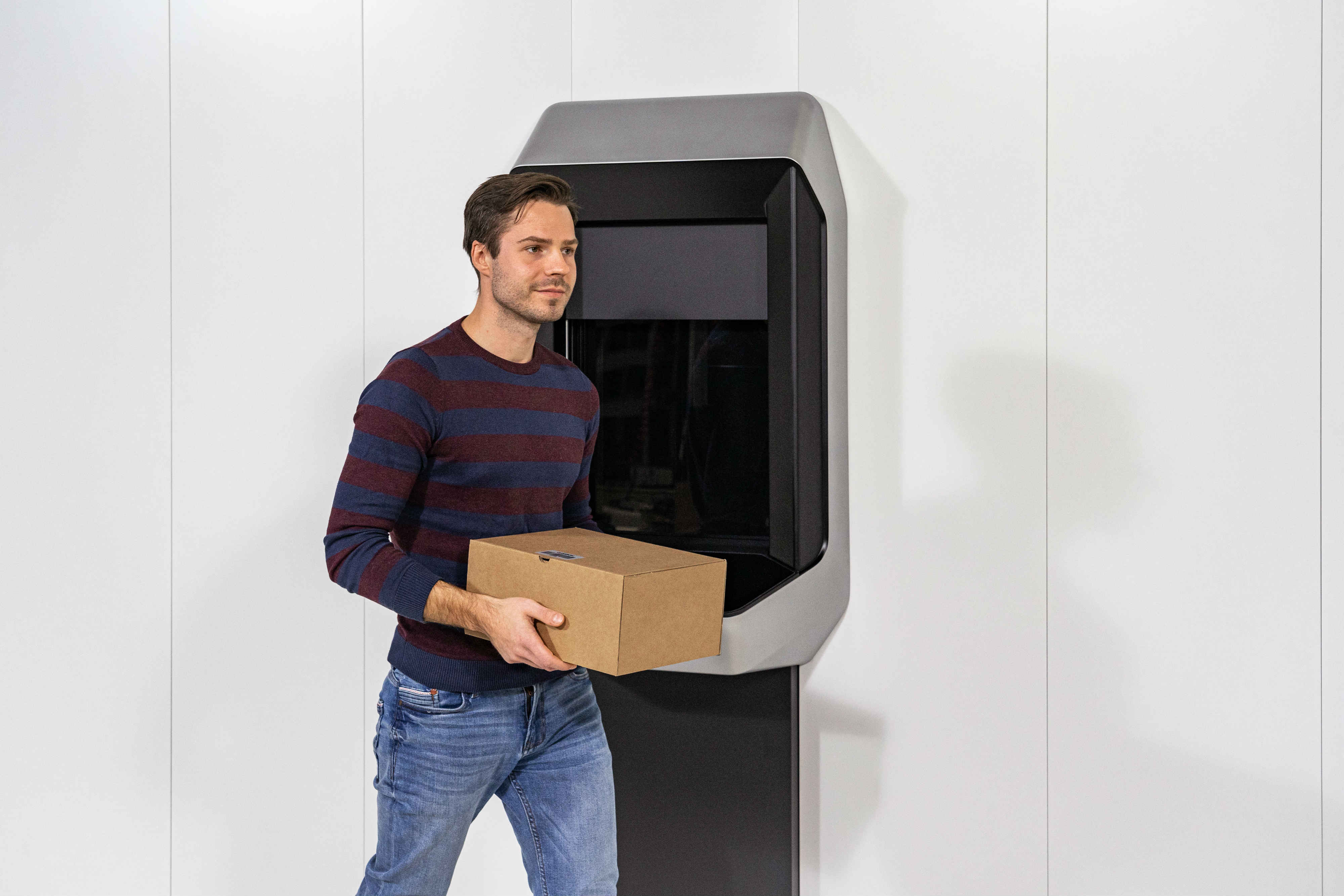 Cleveron 403 – compact robotics-based click and collect solution — Cleveron