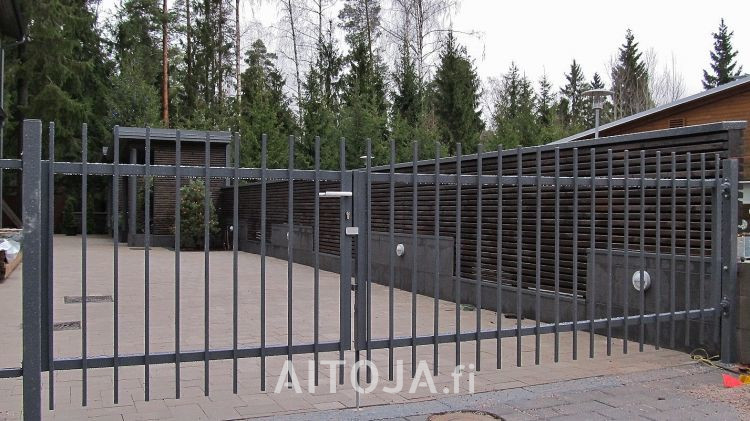 METALLIPORTIT – AITOJA.fi - aidot aidat pihalle, muurille, päiväkotiin