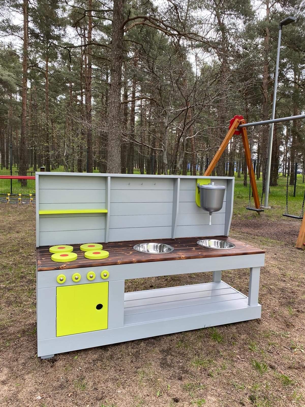 TEHTUD TÖÖD – Mu-Mu laste õueköök