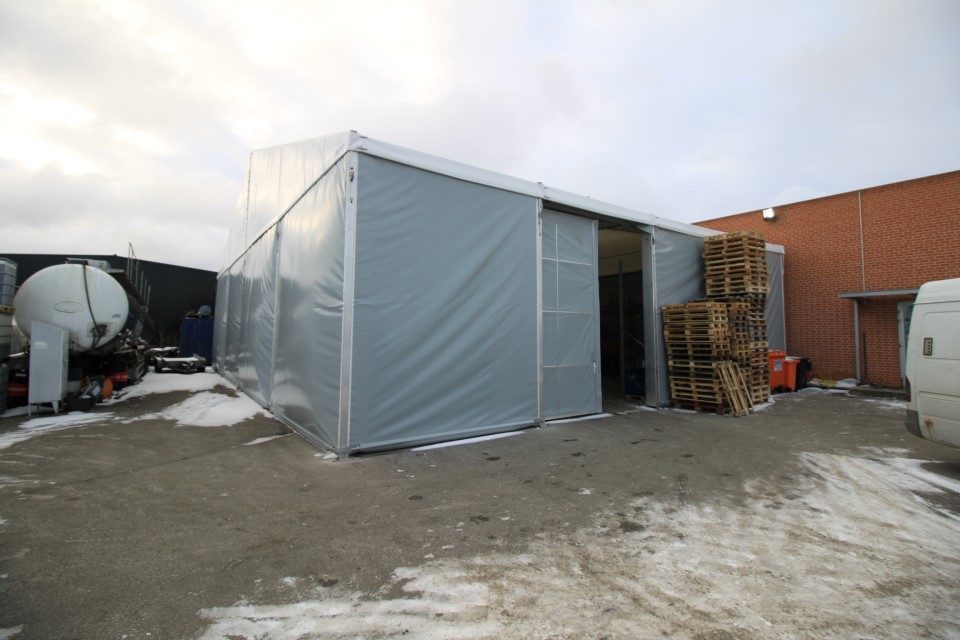 Warehouse modular halls — UC Rent