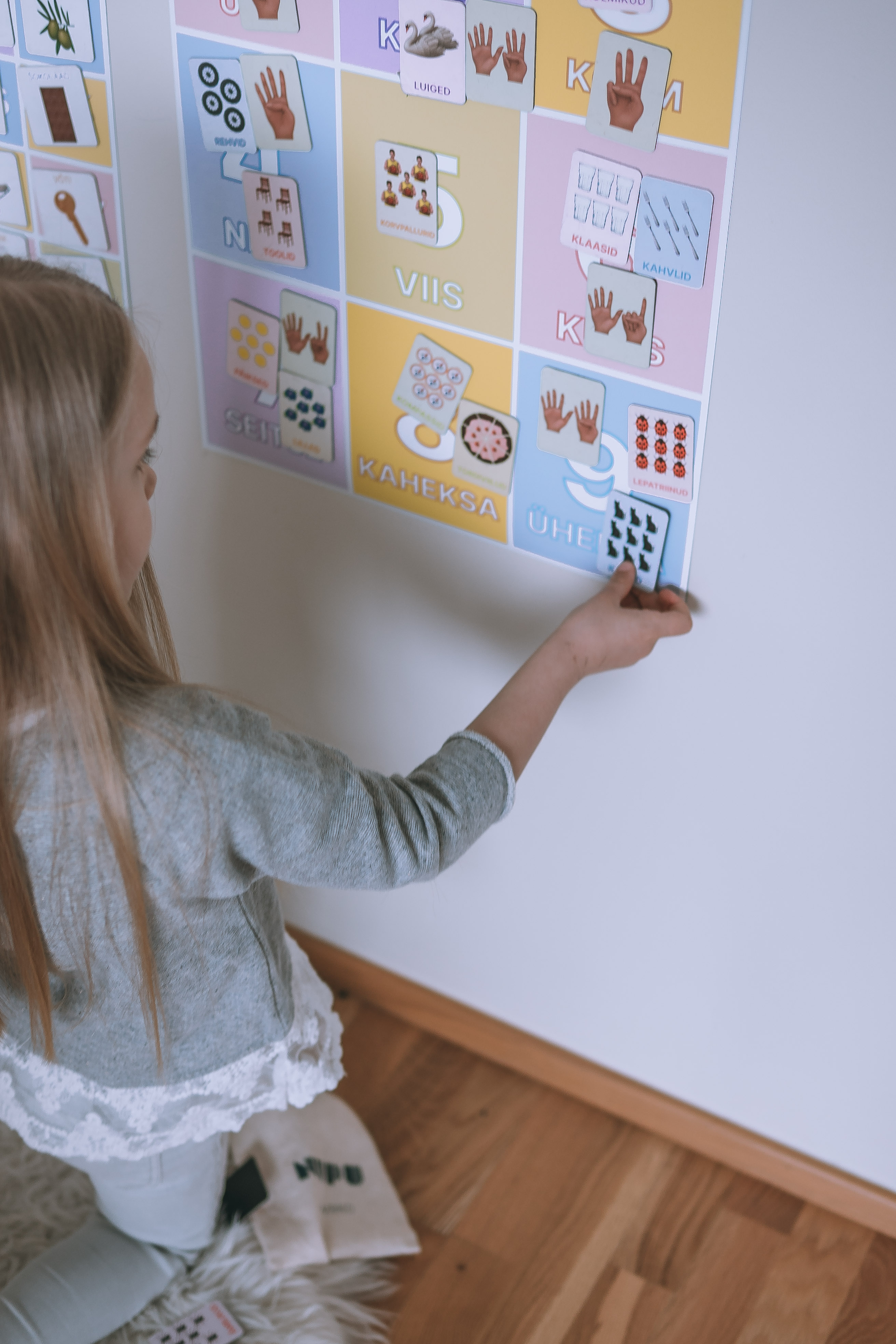 NUMBRID (SEINALE) – Nupu- Arendavad mänguasjad lastele