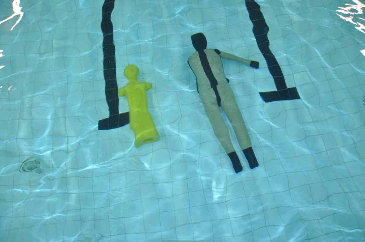 Pool Rescue Manikin | Ruth Lee – Mohni