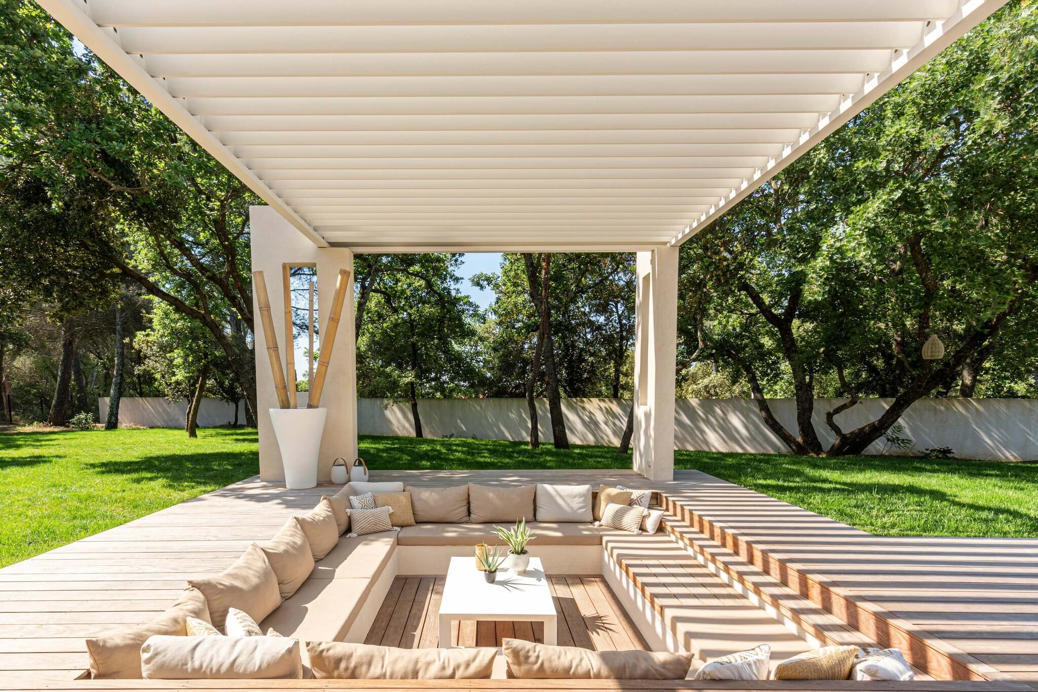 Renson Pergolas for Outdoors and Gardens - Liv Outdoor