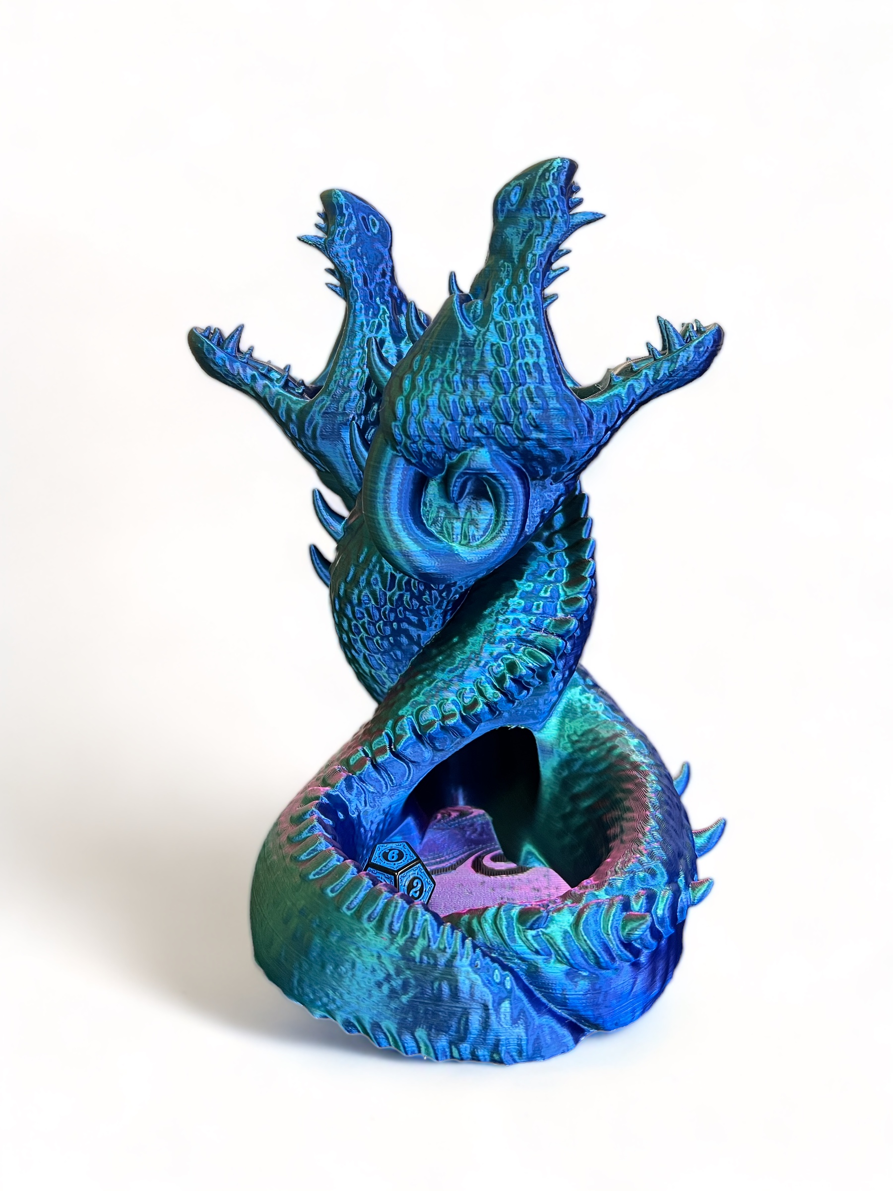 Draakonite täringutorn, kolmeävärviline – 3dmarket