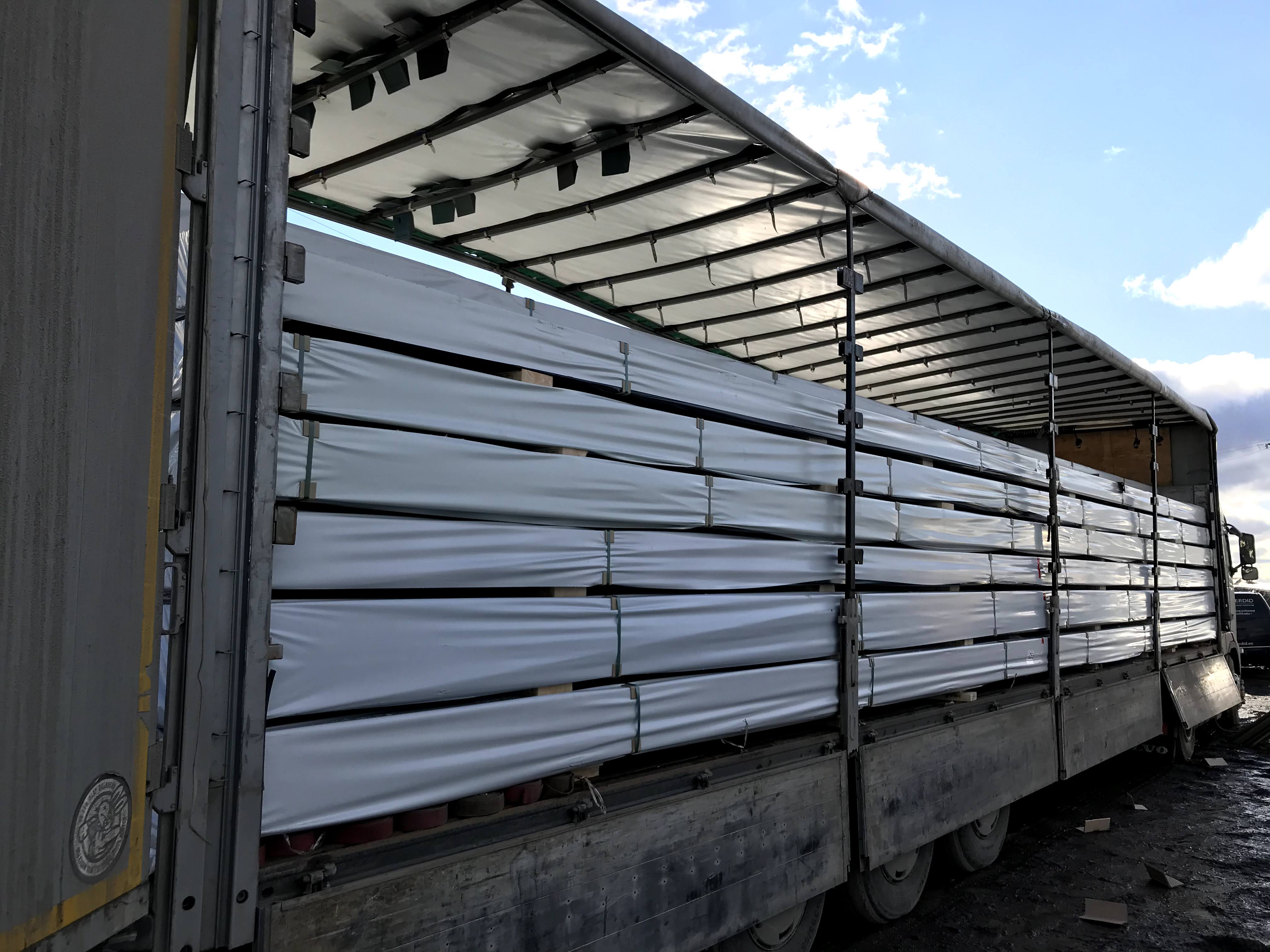 Glulaminated Beams (GLULAM) – TimberExport.ee