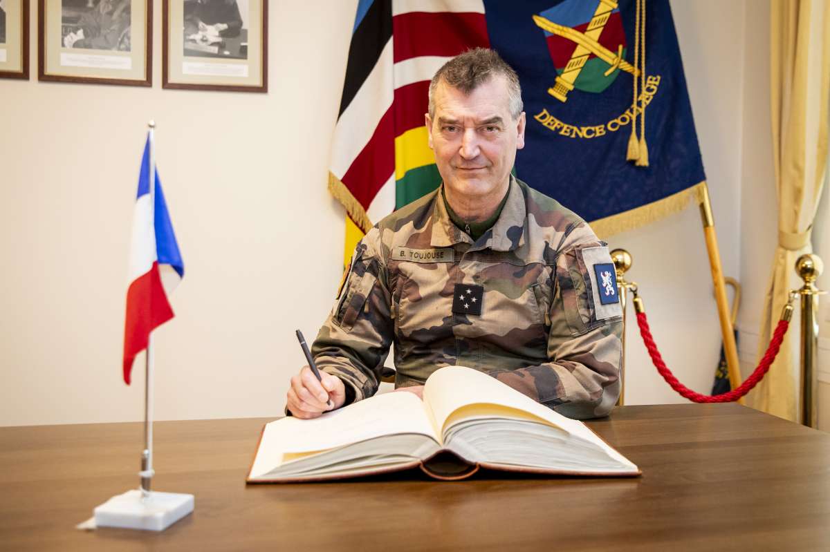 Visit of Lieutenant General Bertrand Toujouse, Commander of French ...