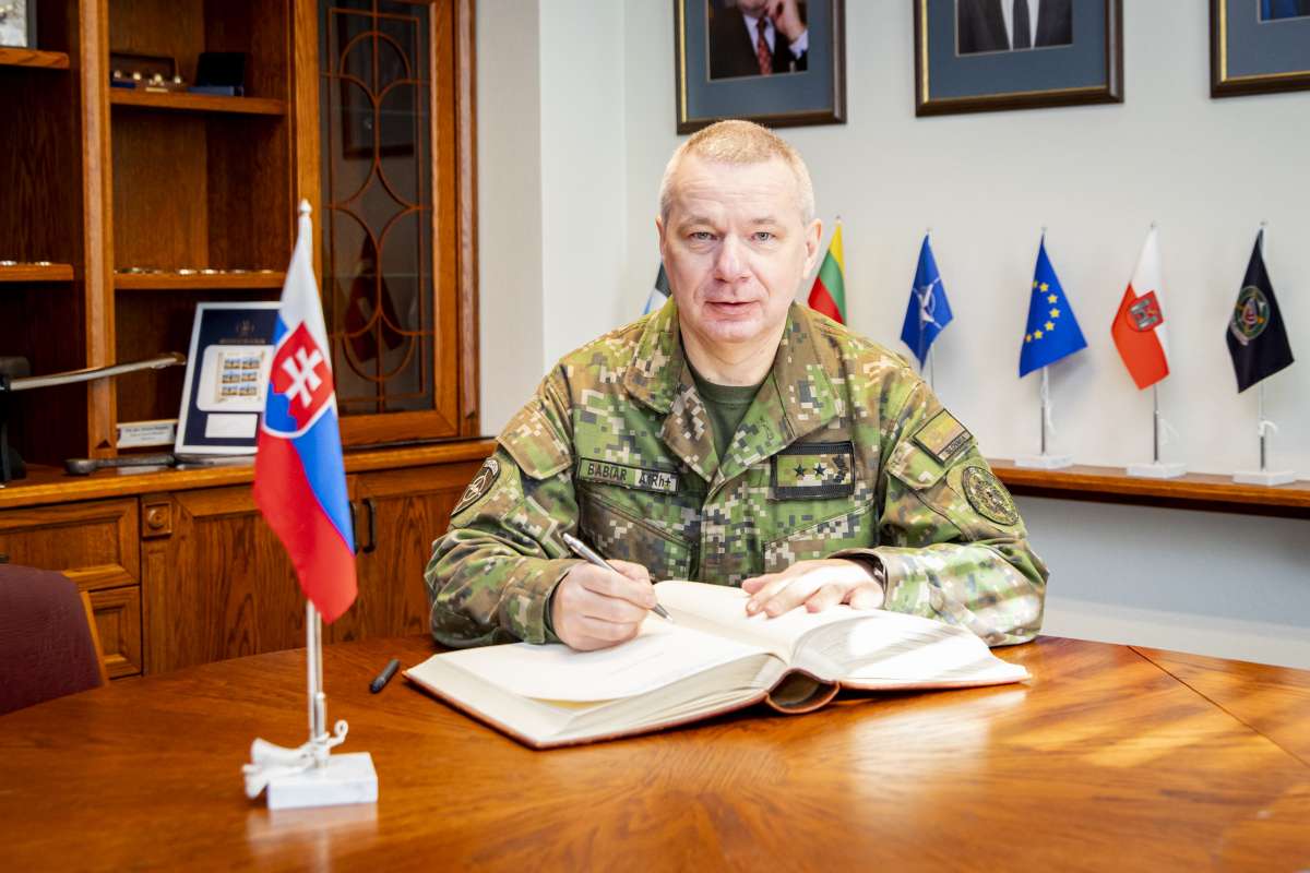 Visit of Major General Peter Babiar, Deputy Chief of Defence/Chief of ...