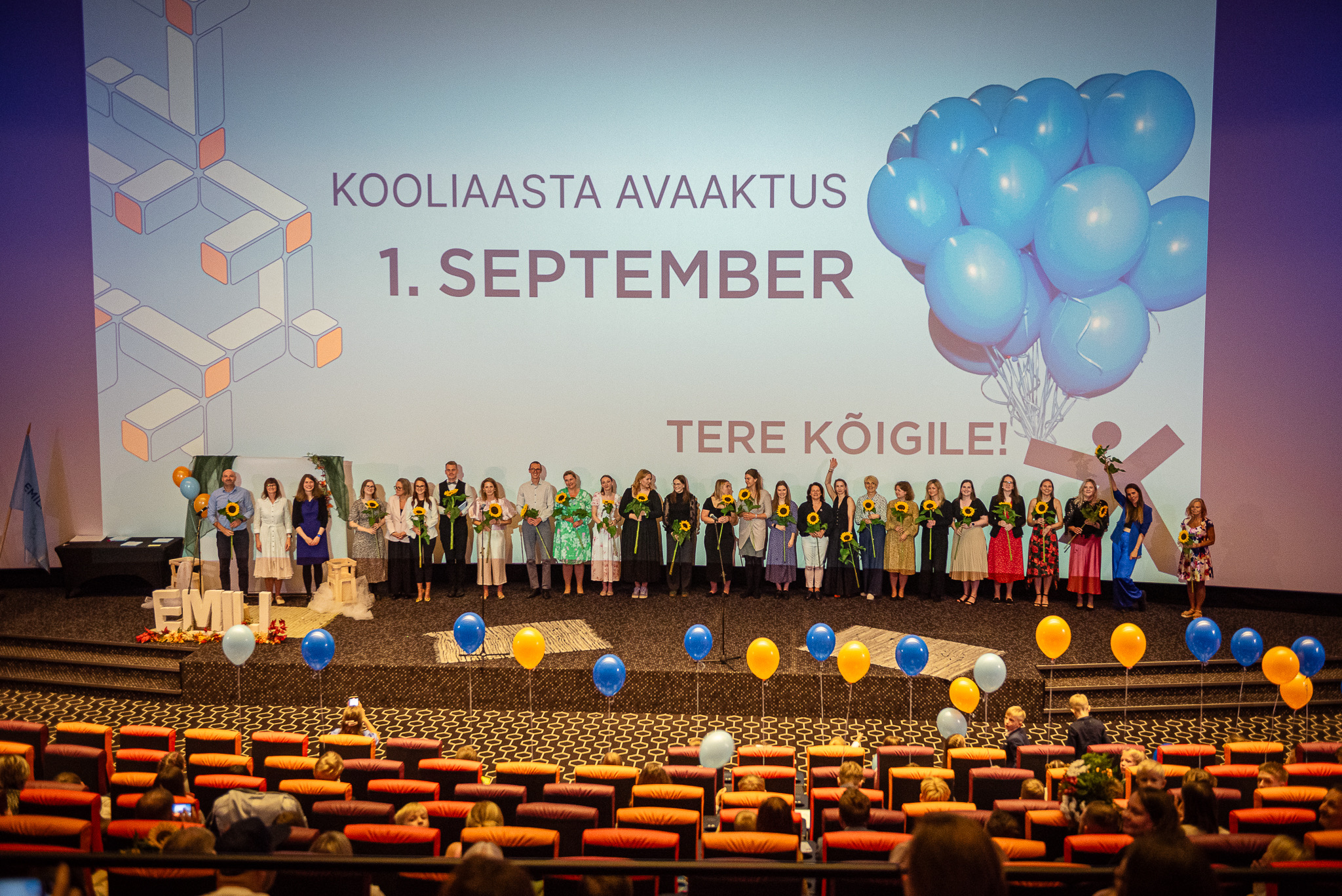 Esileht – Emili kool